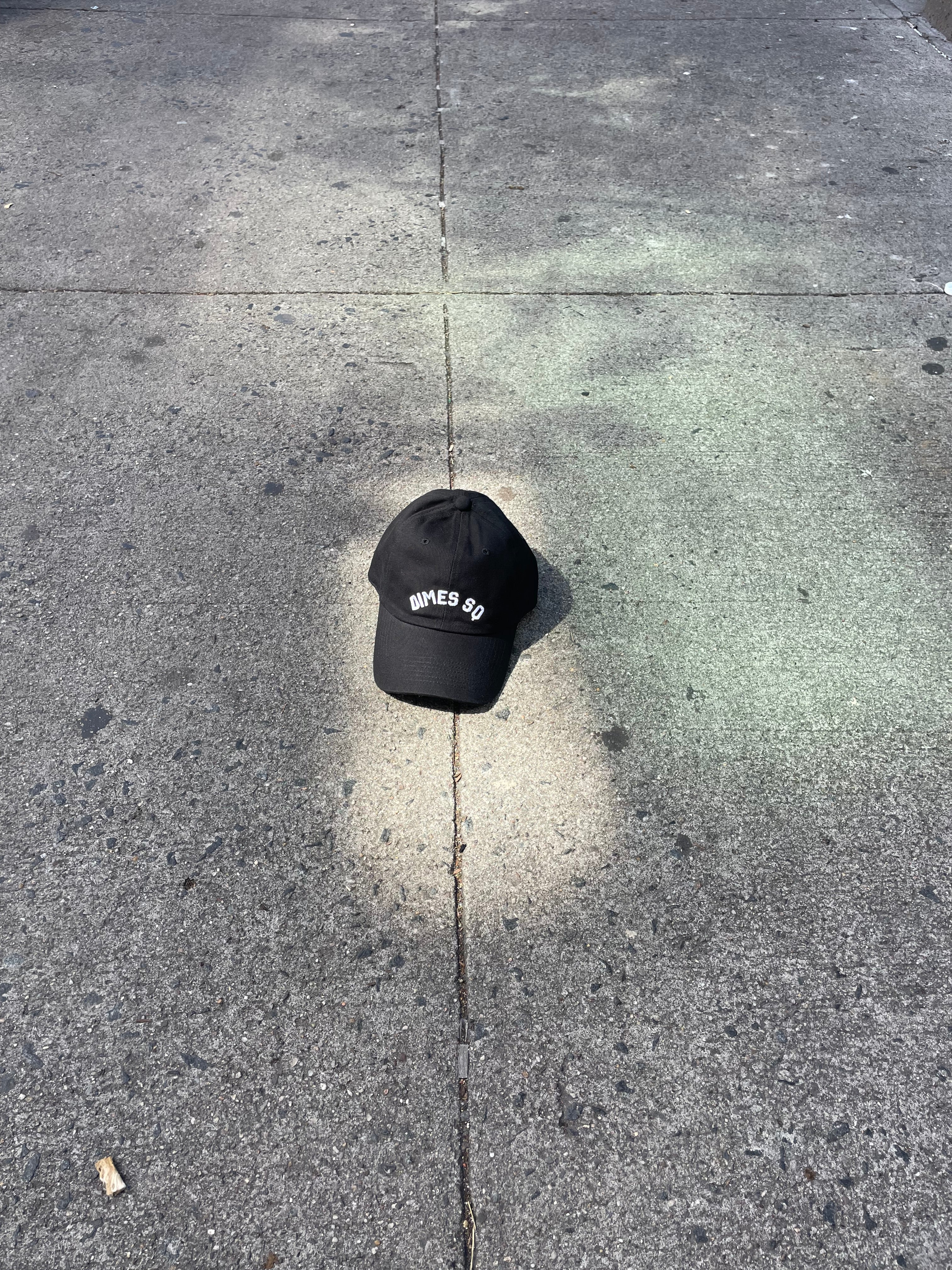 DIMES SQUARE HAT – The Museum of Art Giftshop